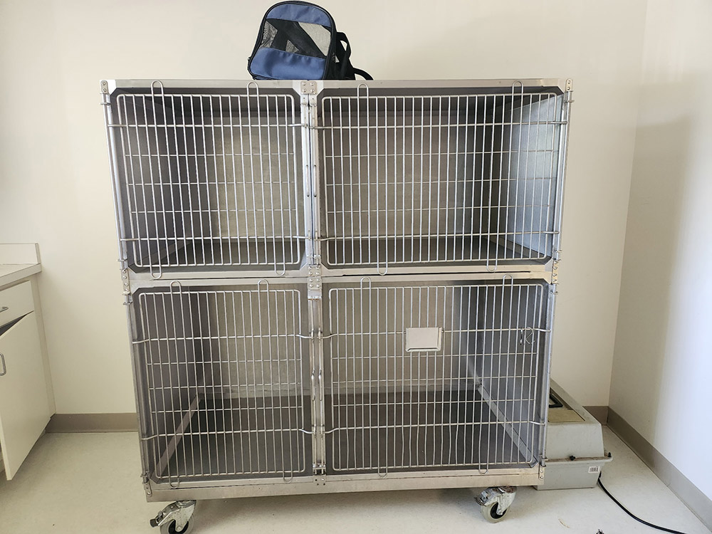Mason Kennel Runs | VEEN America - Veterinary Equipment Exchange Network
